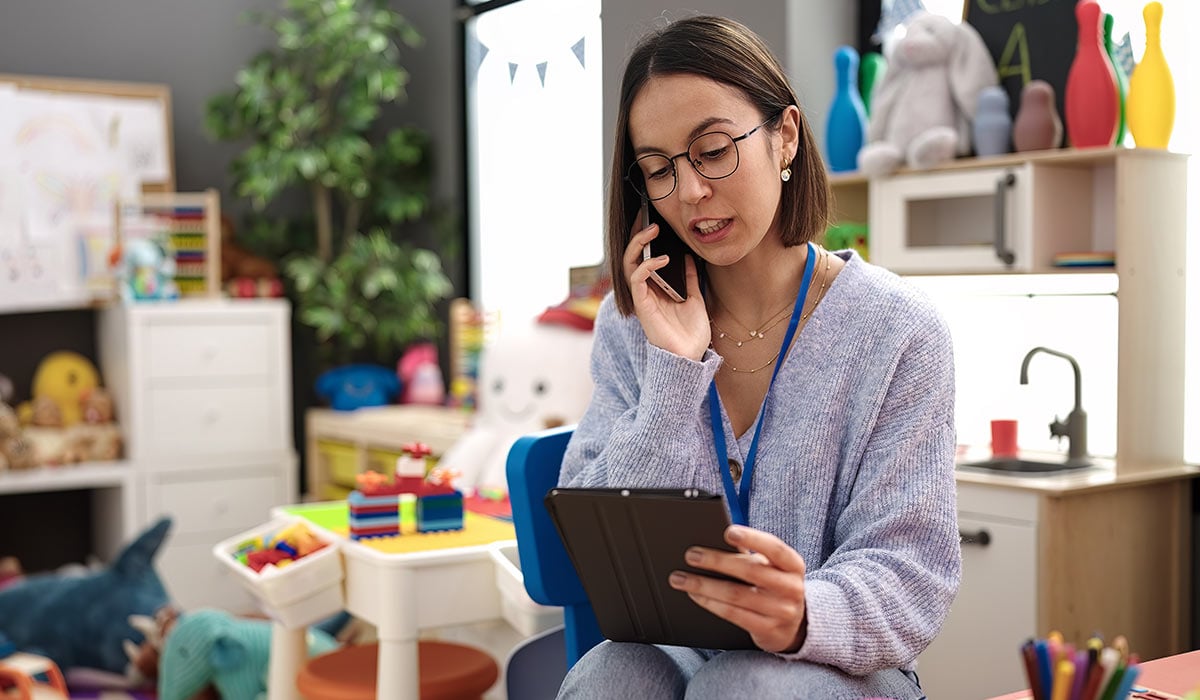 Choosing the Best Phone System for Your School with our Ultimate Guide